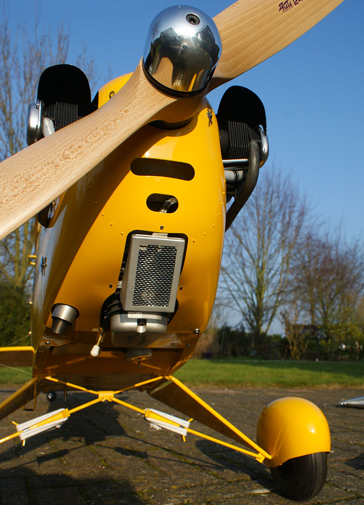 VM 60 S1-4T in a Piper J3 – Toni Clark pratical scale GmbH