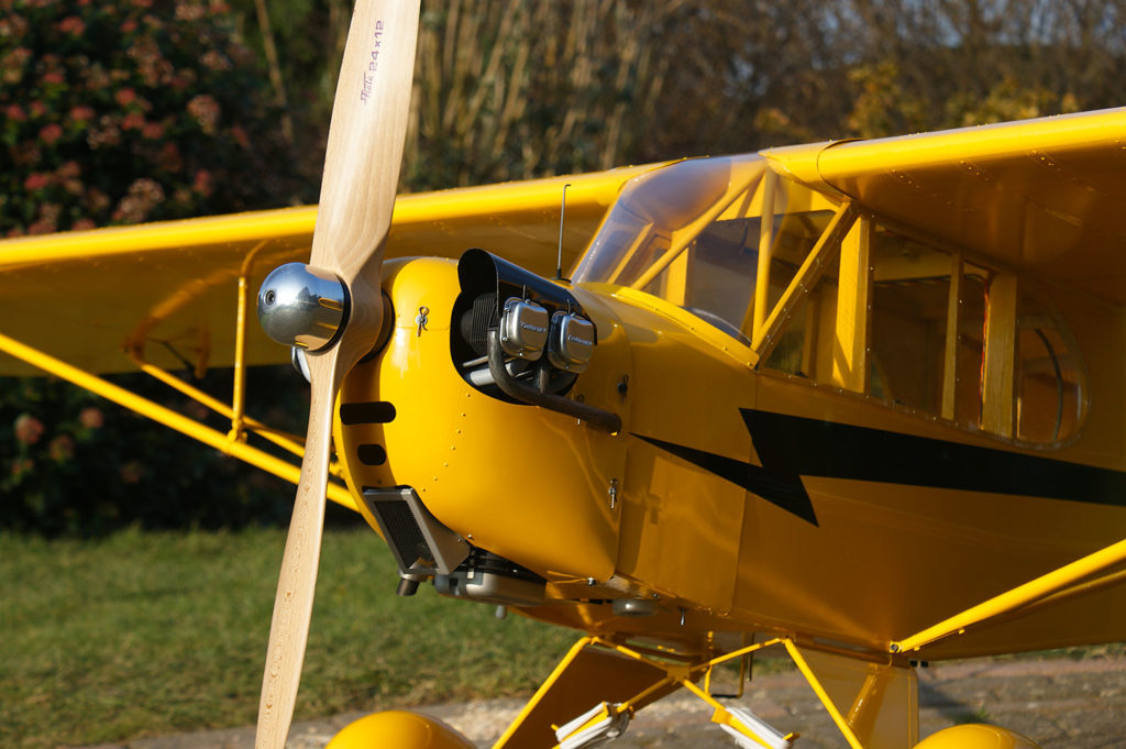 VM 60 S1-4T in a Piper J3 – Toni Clark pratical scale GmbH